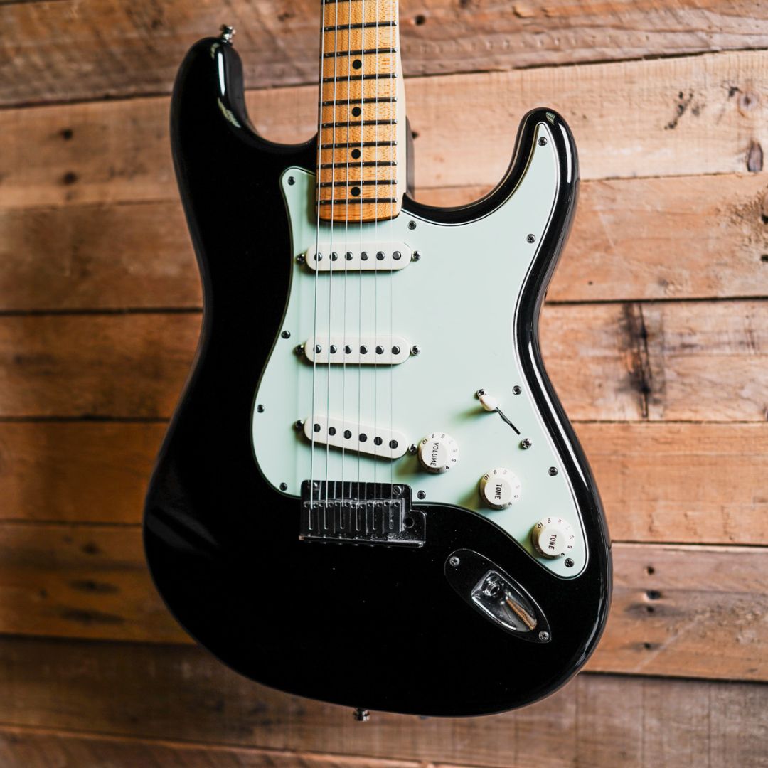 2015 Fender The Edge Artist Series Stratocaster - Black – Fat Bottom ...